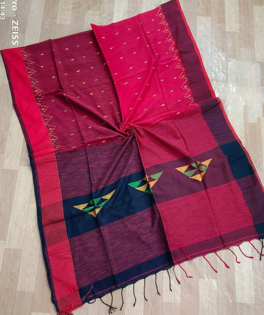 Deep Red Maroon Dual Shade Cotton Handwoven Saree - Loomfolks