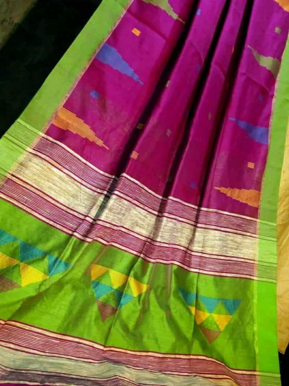 Magenta Green Triangular Pattern Cotton Silk Handwoven Saree - Loomfolks